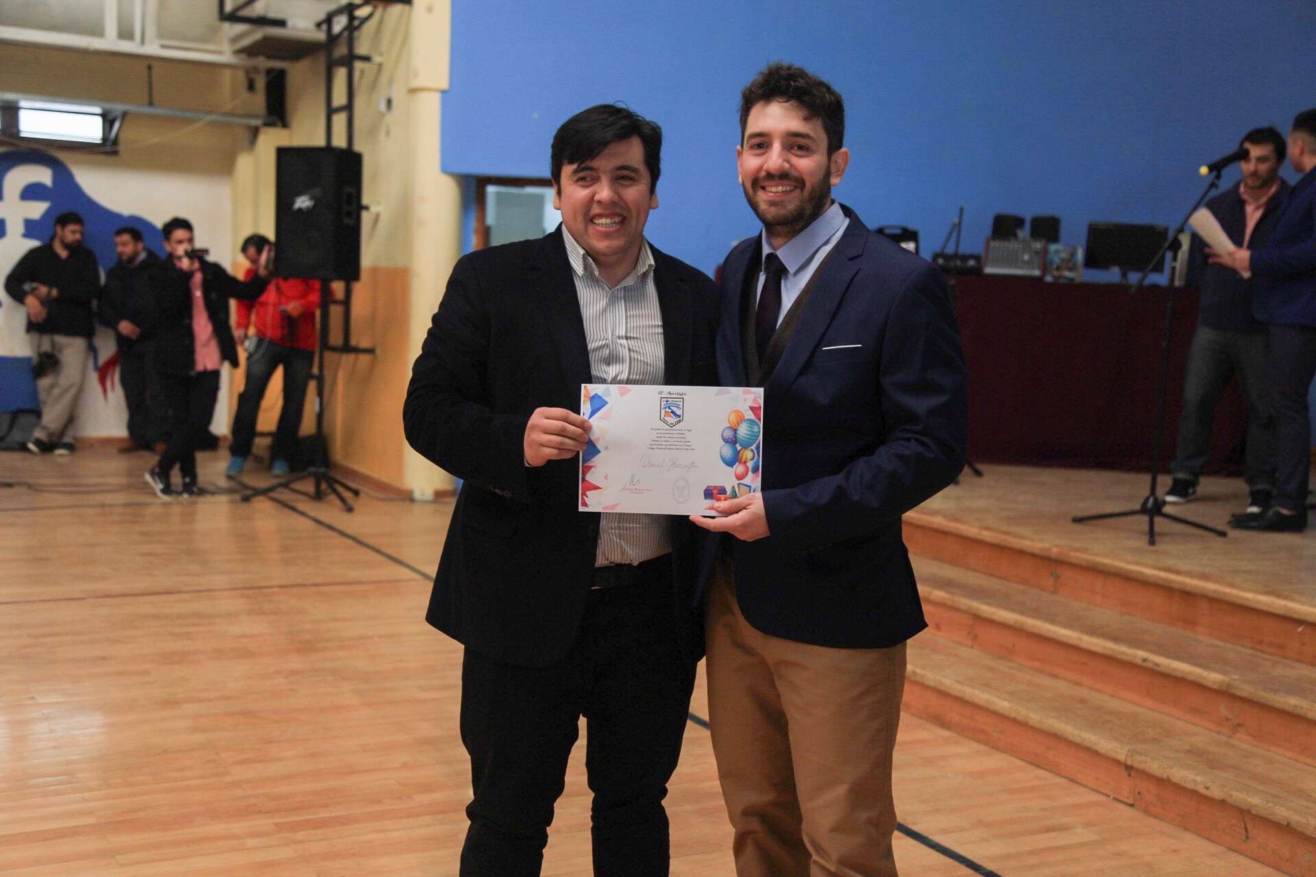 La Gobernadora presidió el acto por el 28 aniversario del Colegio ...